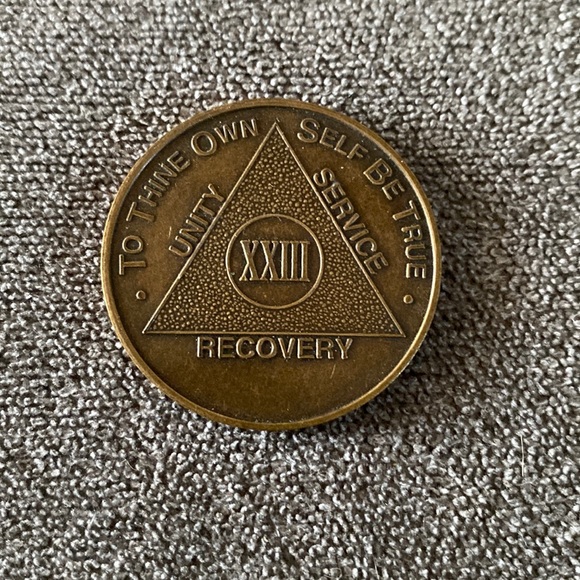 Alcoholics Anonymous | Other | Vintage Aa 23 Year Medallionchip | Poshmark